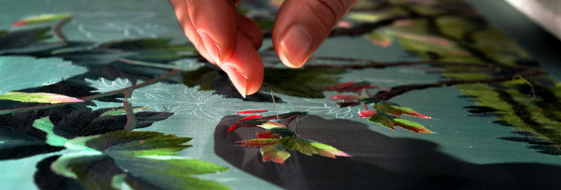 Lifelike Vivid Embroidery Masterpieces Impress Visitors in Chongqing ...