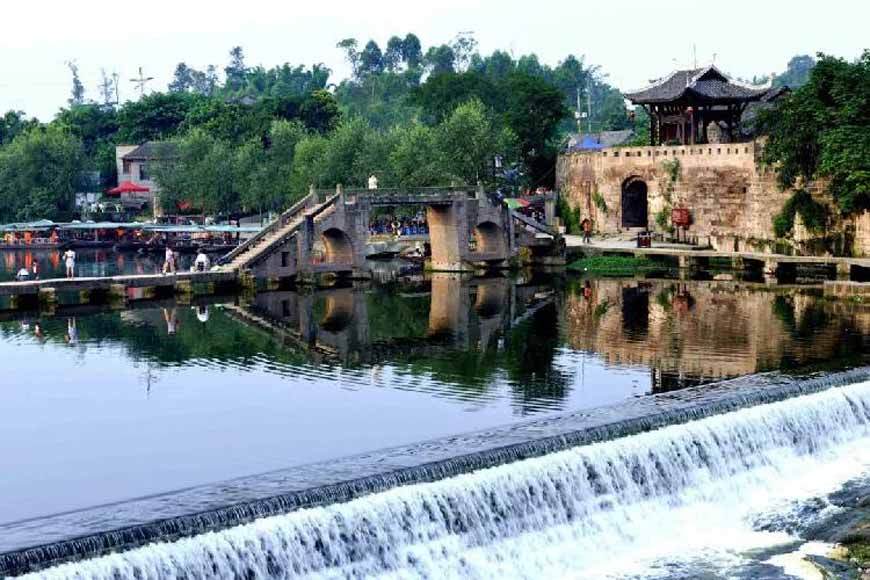Riverside Ancient Towns for Beating the Summer Heat | ichongqing