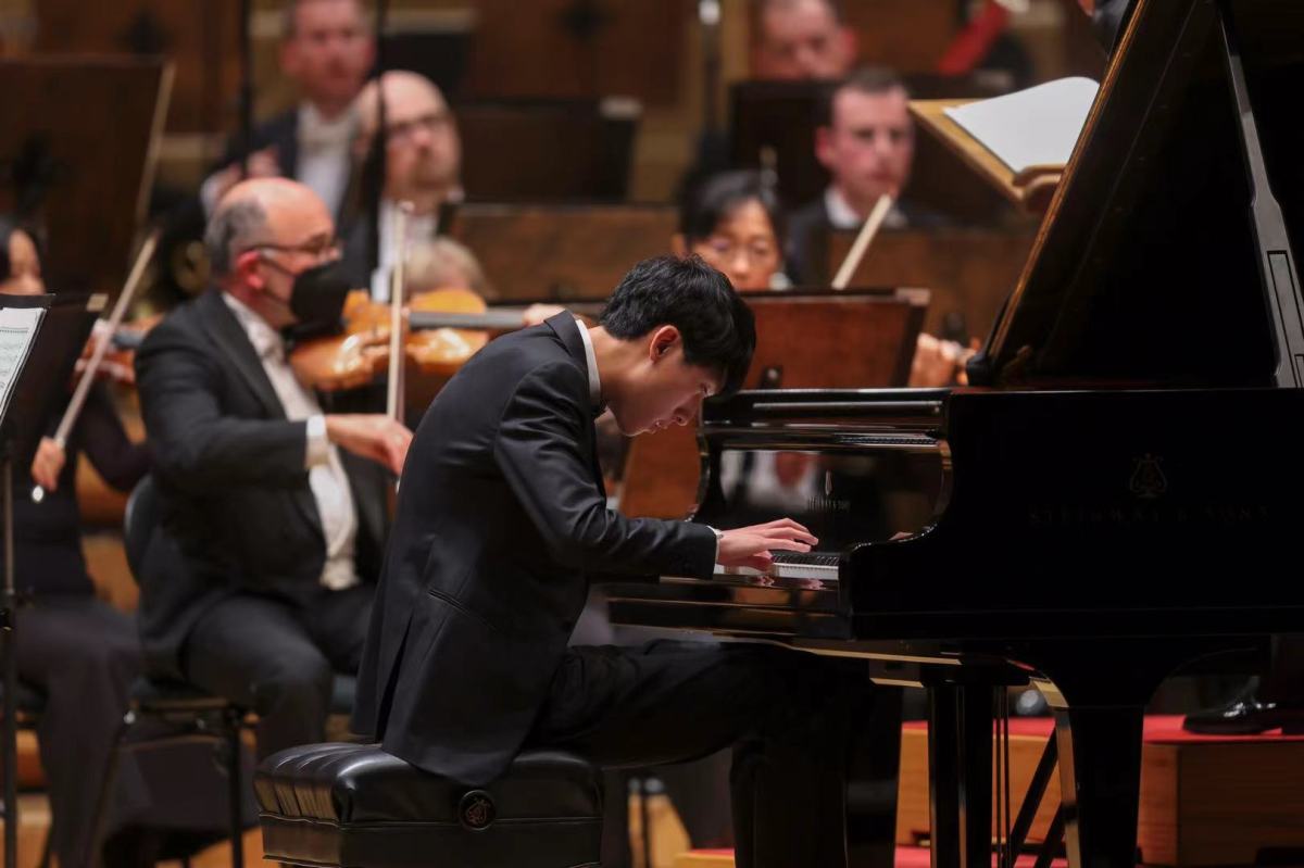 24-year-old Pianist Eric Lu Debuts with Chicago Symphony Orchestra ...