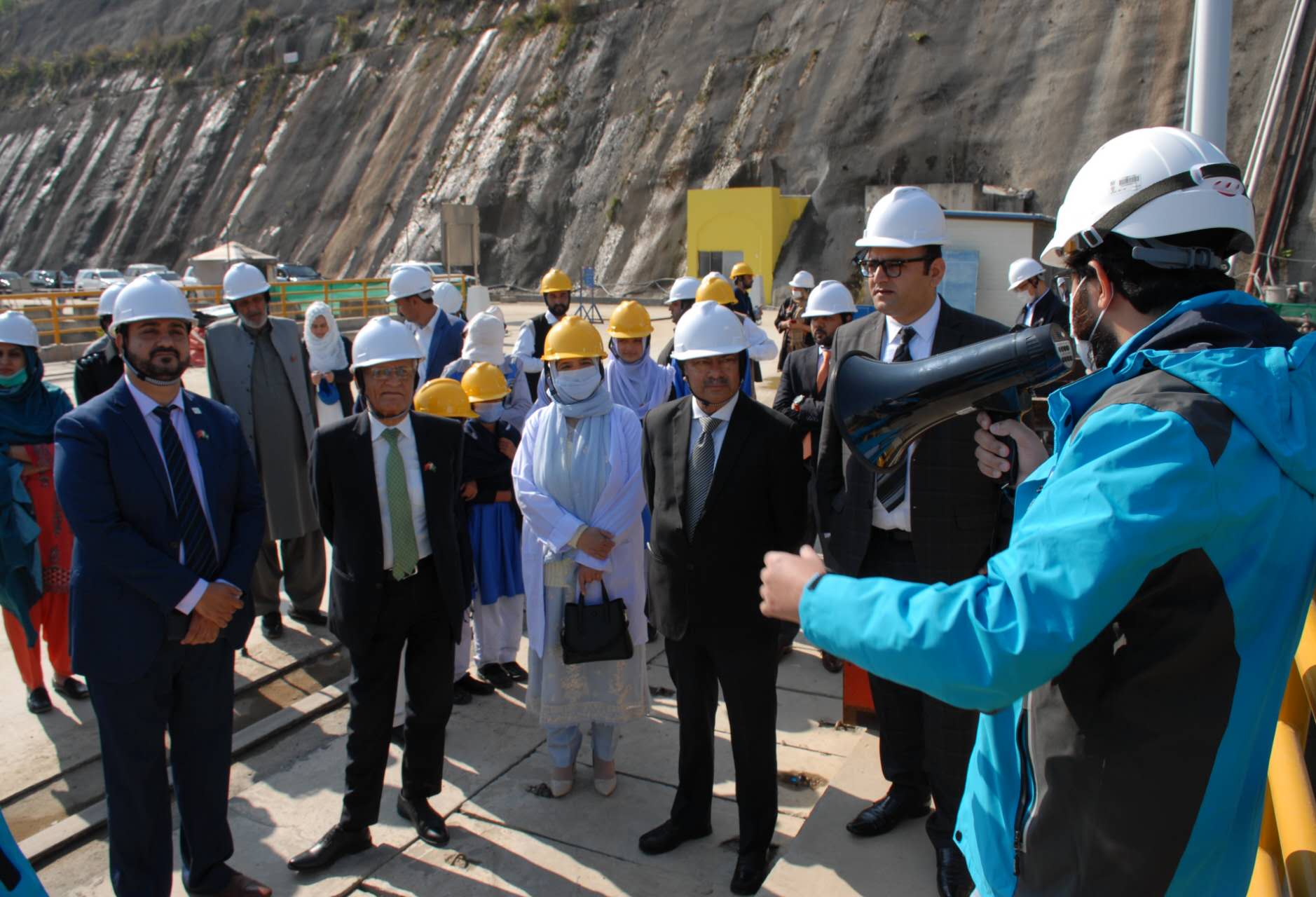 Pakistan Karot Hydropower Project Provides Thousands of Jobs to Locals ...